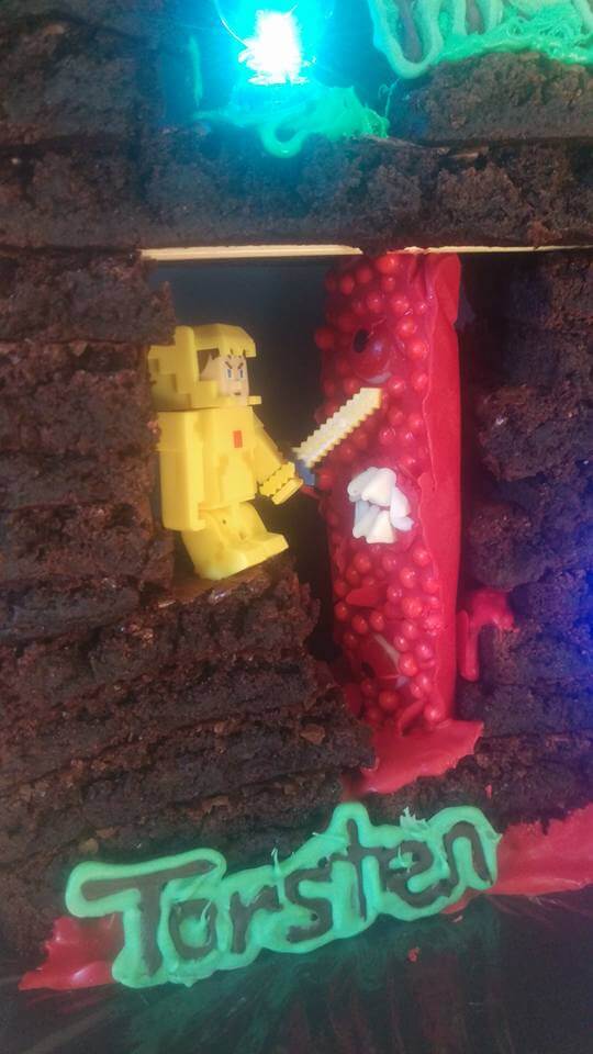 Terraria Cake Tutorial: Birthday Party Bonus Ideas